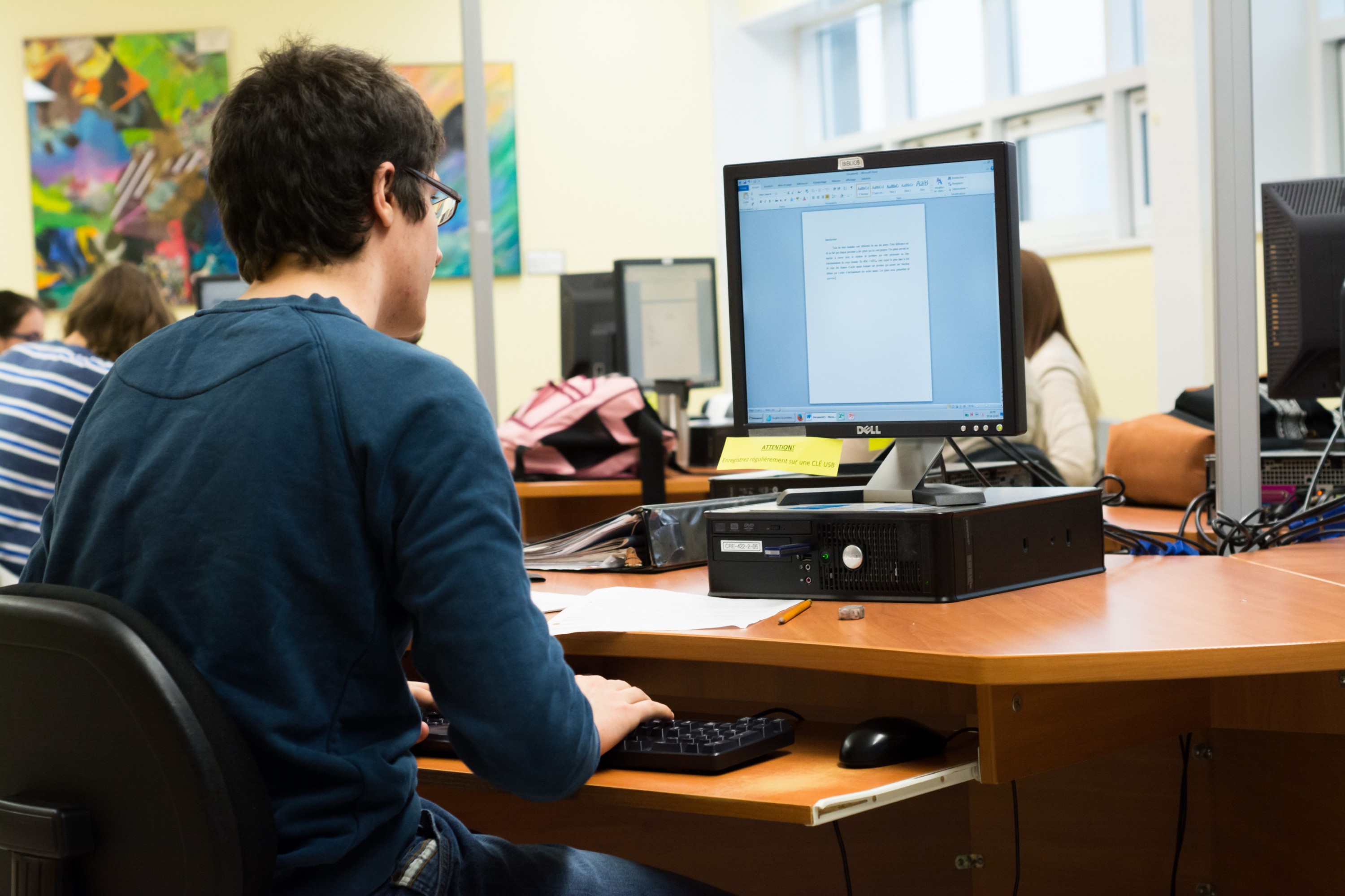 Laboratoires informatiques | Bibliothèque du Cégep de Jonquière